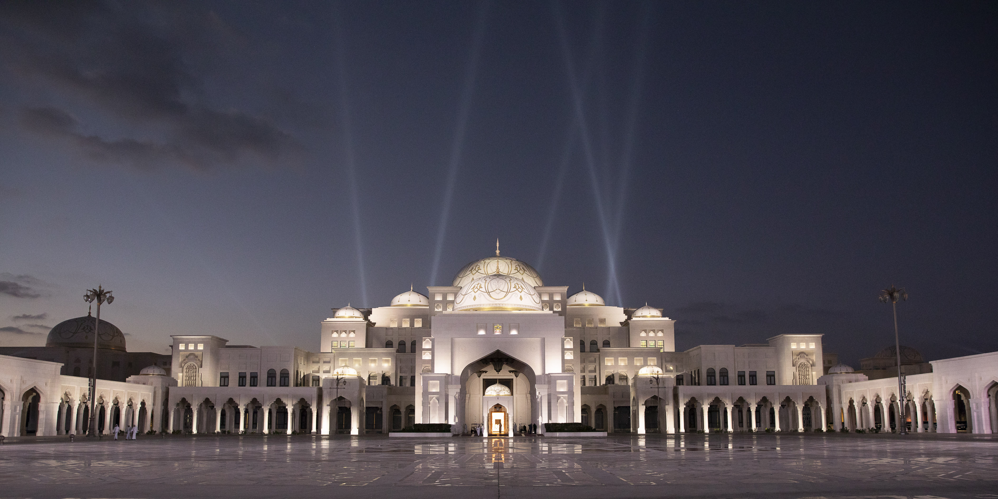 Your Guide To What’s On At Yas Theme Parks, CLYMB™ Abu Dhabi And Qasr ...