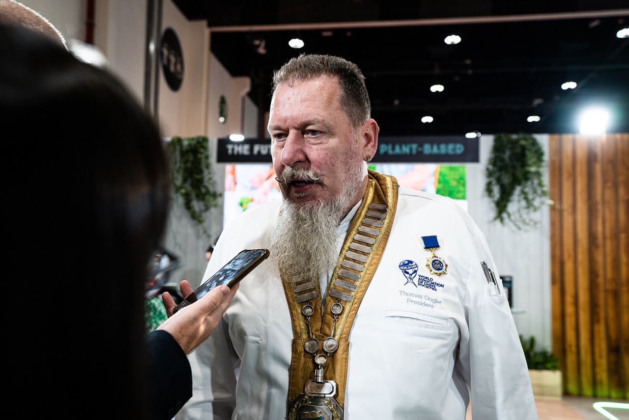 Chefs of the world embrace Upfield's #MAKEITPLANT pledge in Abu Dhabi ...